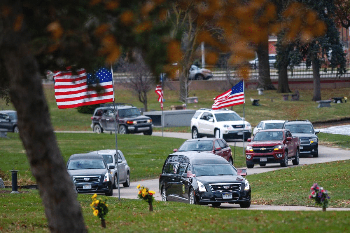 Funeral Limousine Service In Minneapolis Minnesota